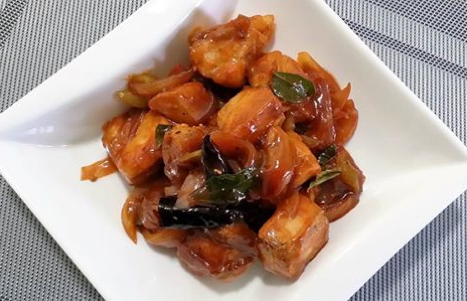 Mihaaruge Recipe: Chilli Chicken Boneless aai Mugu Bondibai | Mihaaru