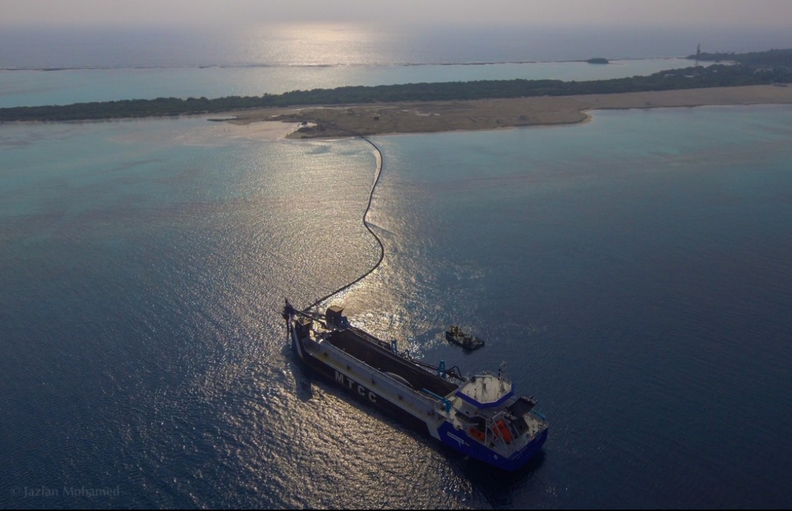 PHOTO GALLERY: Sh.Funadhoo airport alhan bin hikkai nimmun | Mihaaru