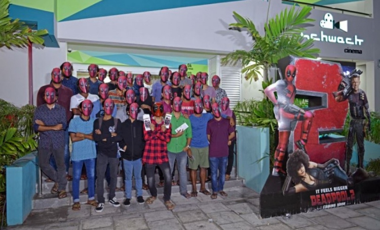 Dho?! Deadpool Schwack Cinema furaalafi