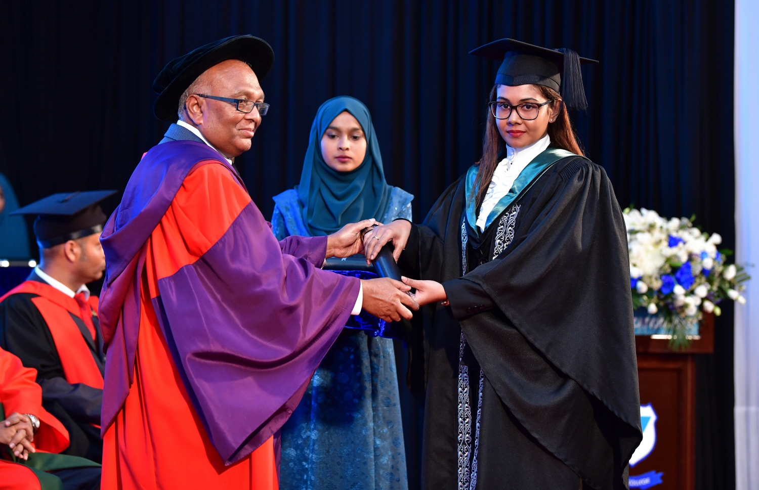 PHOTO GALLERY: Villa College Dhasvenivun | Mihaaru