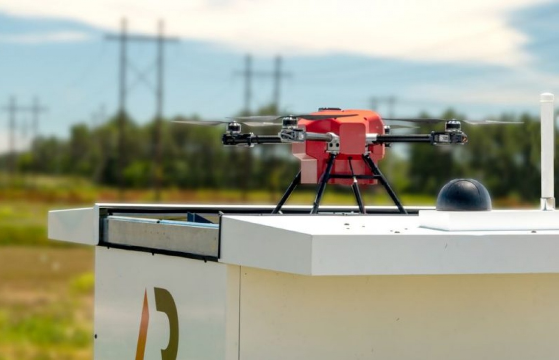 Amilla ah operate kuraa drone ah hudhdha dheefi | Mihaaru