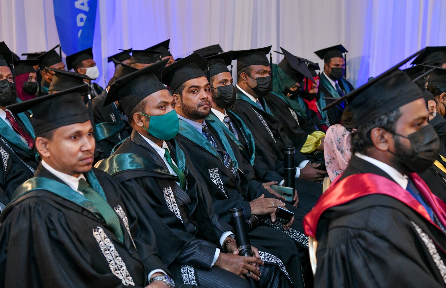 PHOTO GALLERY: Villa college ge dhasvenimumuge haflaa | Mihaaru