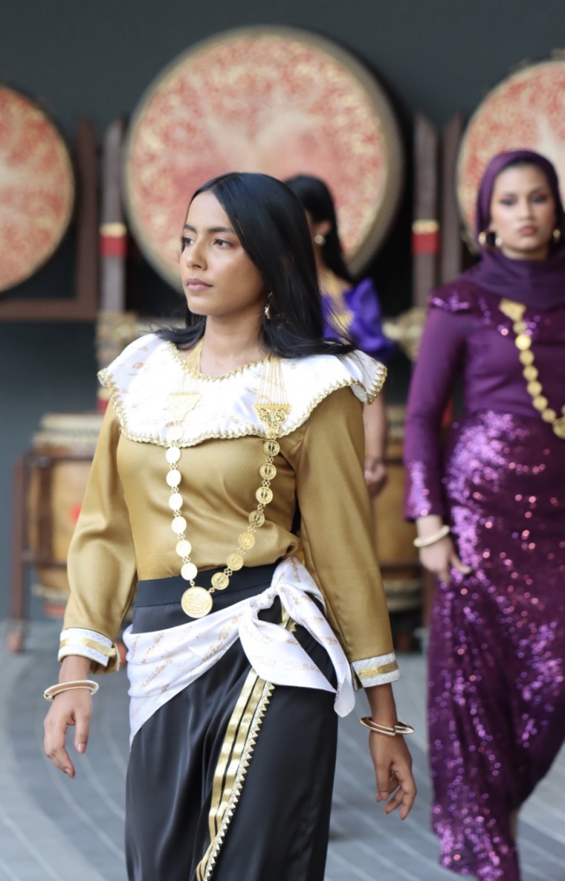 Rimee ge suvaalaai javaabu: Hiy bandunkohlli style | Mihaaru