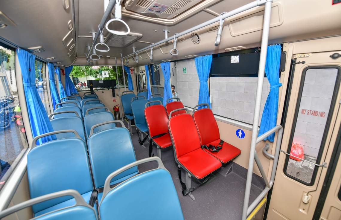 PHOTO GALLERY: Male gai mini bus ge dhathuruthah alun feshun. | Mihaaru