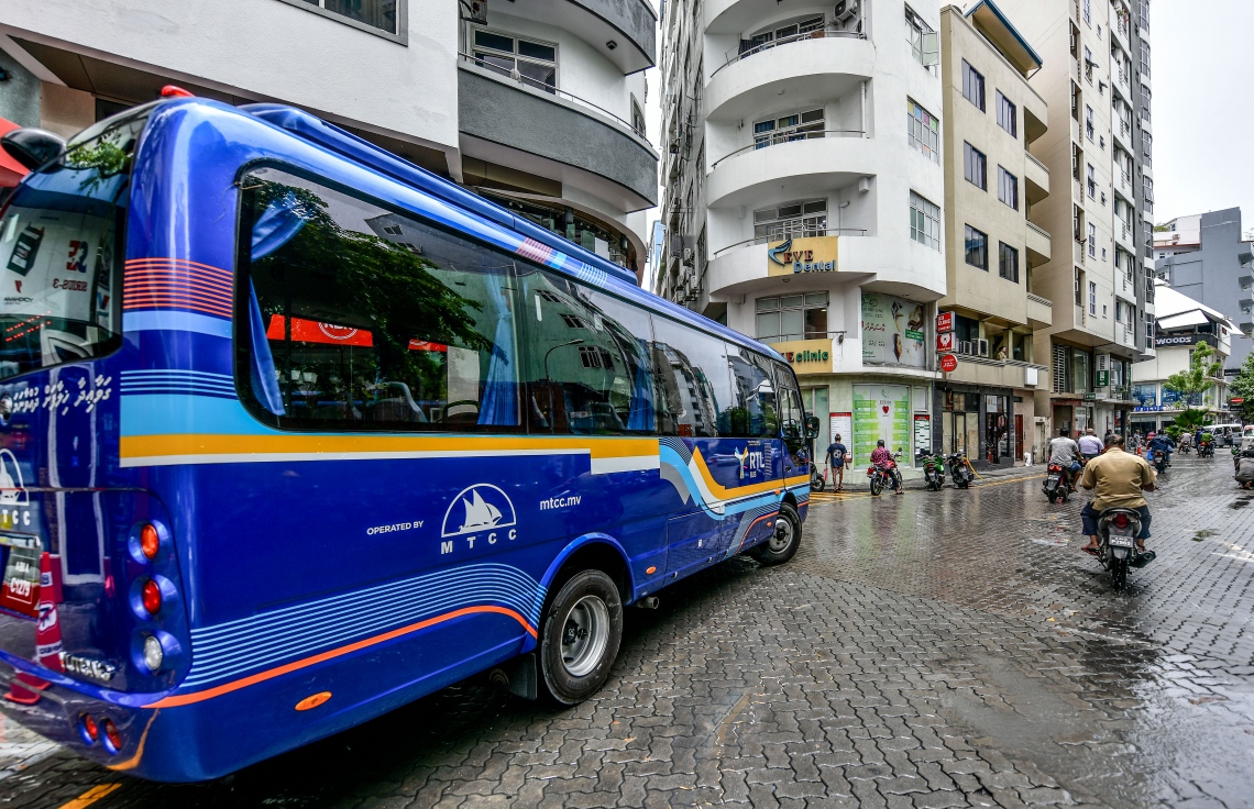 PHOTO GALLERY: Male gai mini bus ge dhathuruthah alun feshun. | Mihaaru