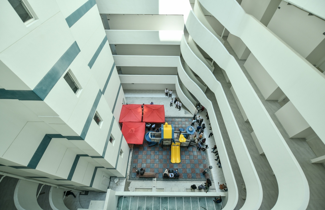 PHOTO GALLERY: MWSC ge muvazzafunnaa flat havaalu kurun | Mihaaru