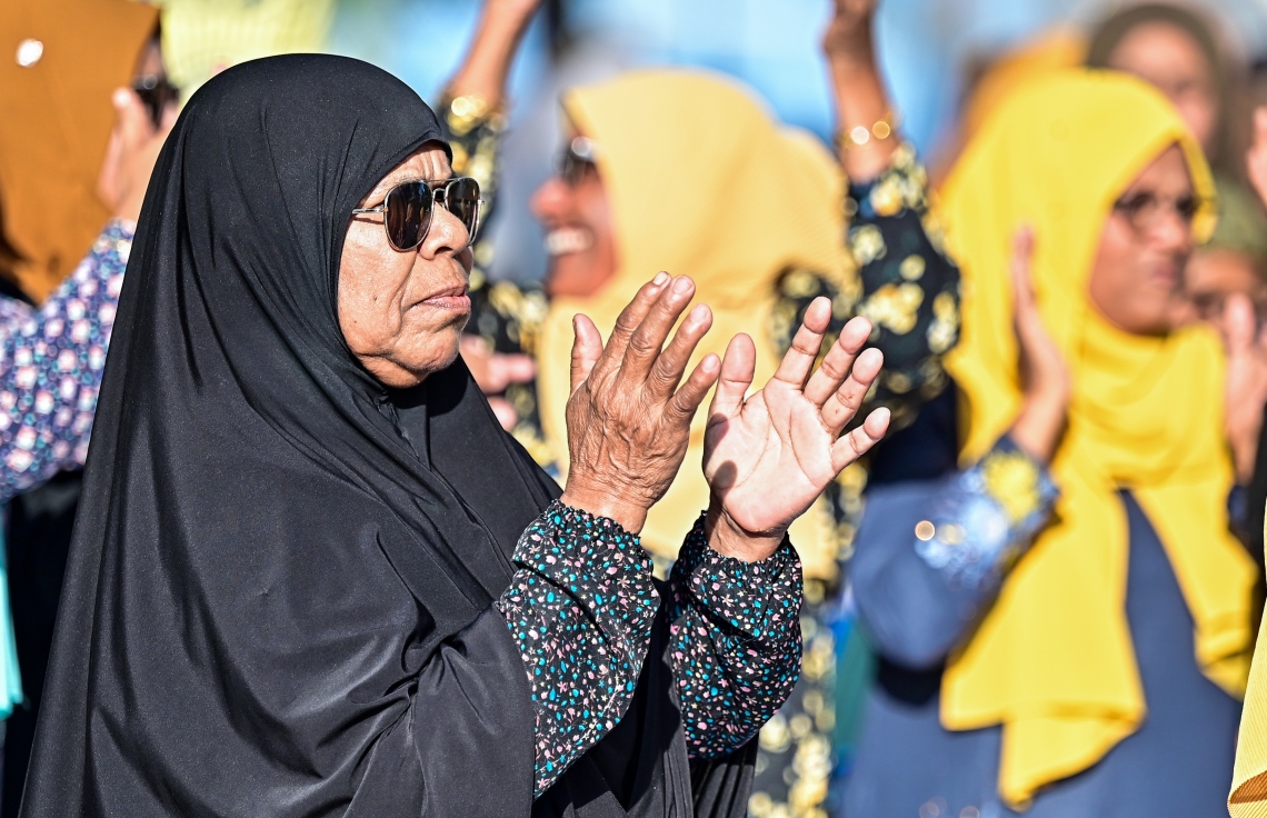 PHOTO GALLERY: "Ufaaveri anhenun" Raees aaeku beyvvi sai | Mihaaru