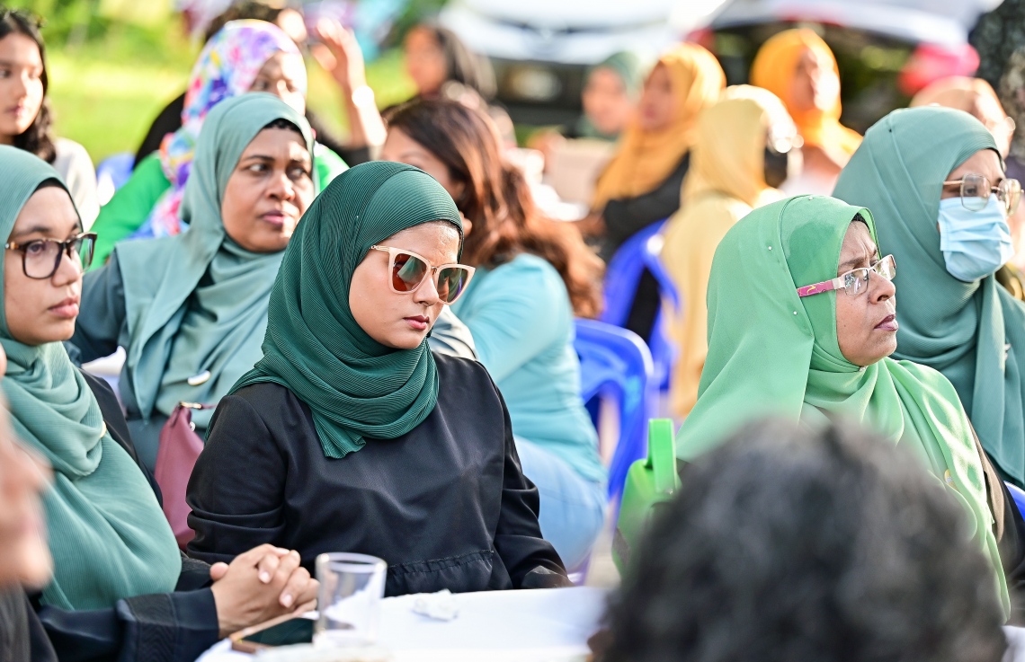 PHOTO GALLERY: "Ufaaveri anhenun" Raees aaeku beyvvi sai | Mihaaru