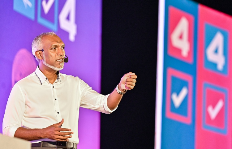 Dr. Muizzu pledges 11,000 plots, 26,000 flats from Fushidhiggaru - The ...