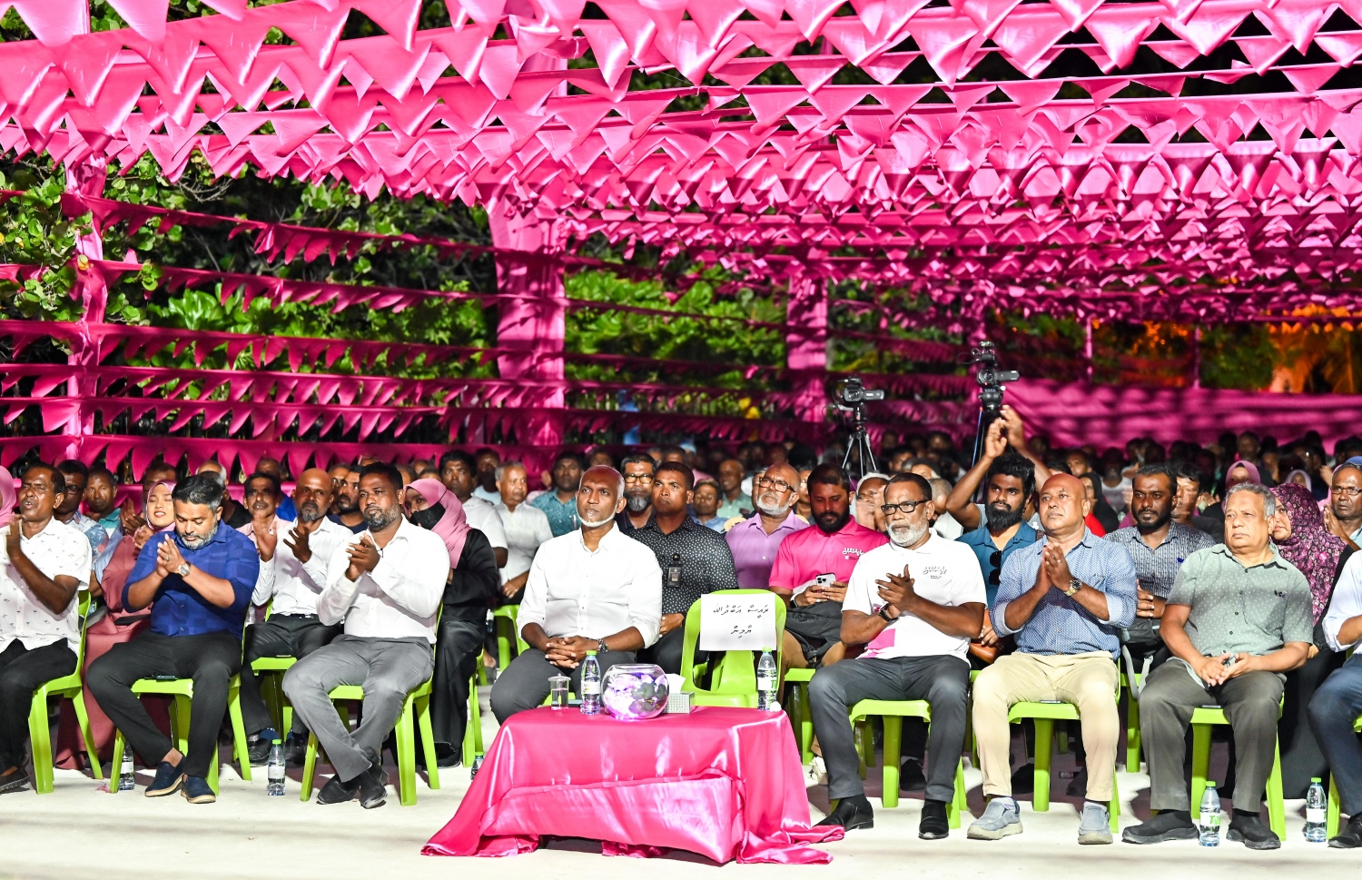 PHOTO GALLERY: Dr Muizzu ge Shaviyani atholhuge campaign dhathuru | Mihaaru