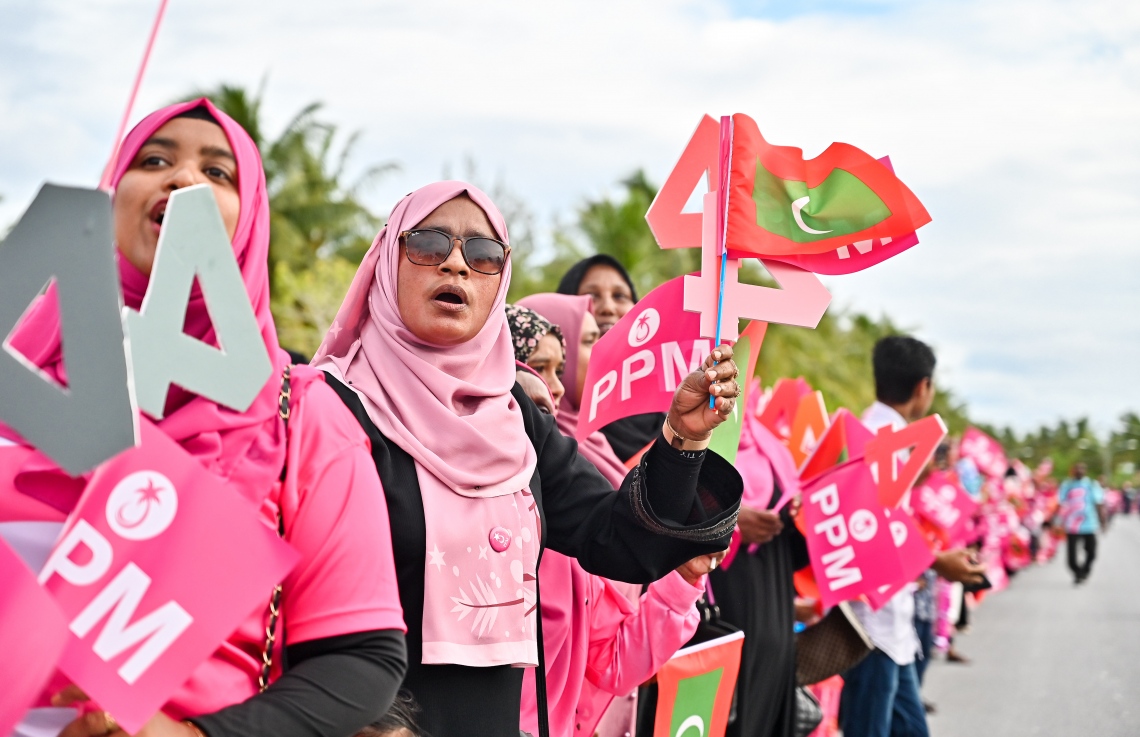 PHOTO GALLERY: Dr. Muizzu ah L. atholhun hoonu maruhabaa eh | Mihaaru