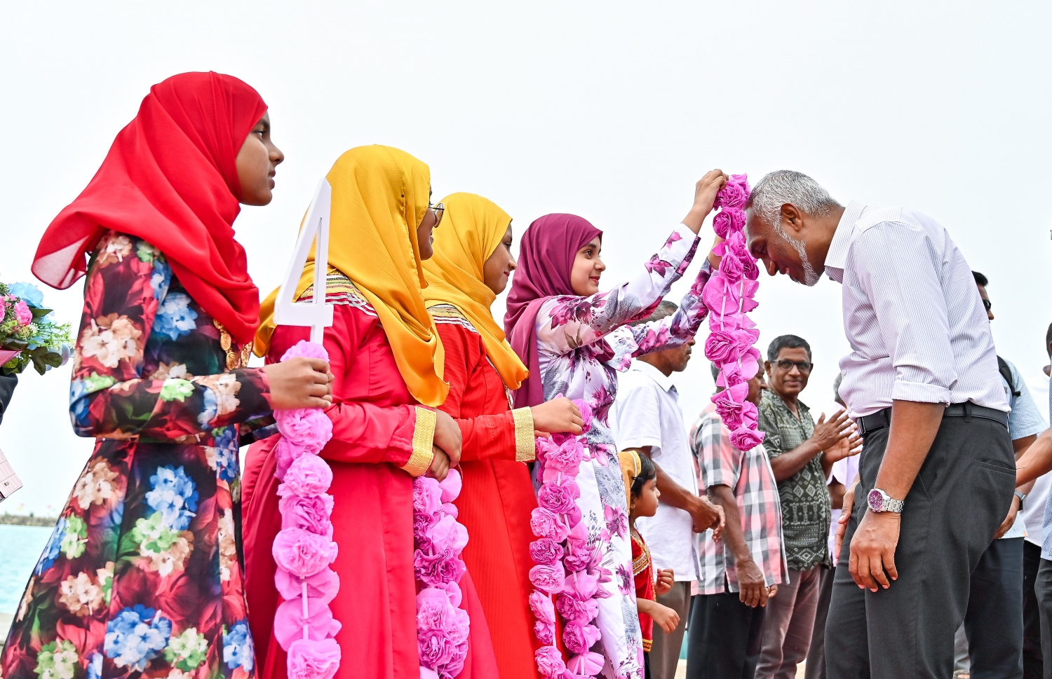 PHOTO GALLERY: Dr. Muizzu ge Th. atholhuge campaign dhathuru | Mihaaru