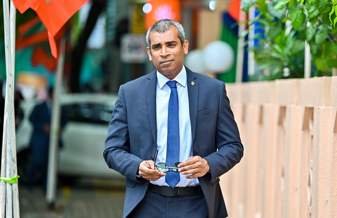 PHOTO GALLERY: Raees Muizzu ge furathama Riyaasee bayaan ivvevun | Mihaaru