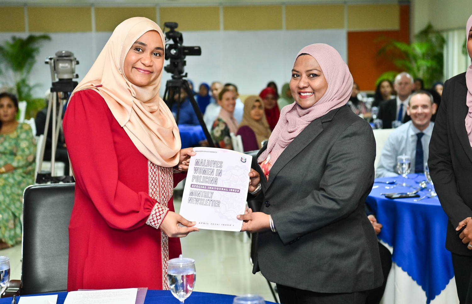 PHOTO GALLERY:" Maldives women in policing committee" ifthithaahukurun ...
