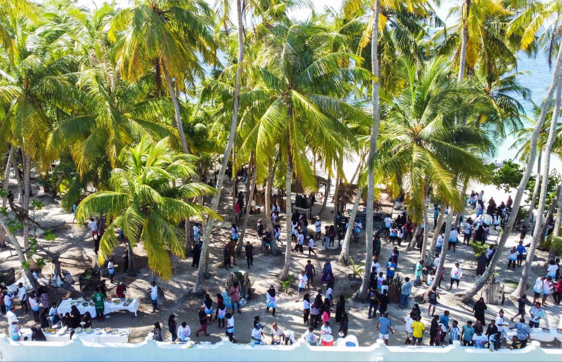PHOTO GALLERY: Eid ufaa: Kendhoo gai koadi adhi naukolhu ge kulhivaru ...