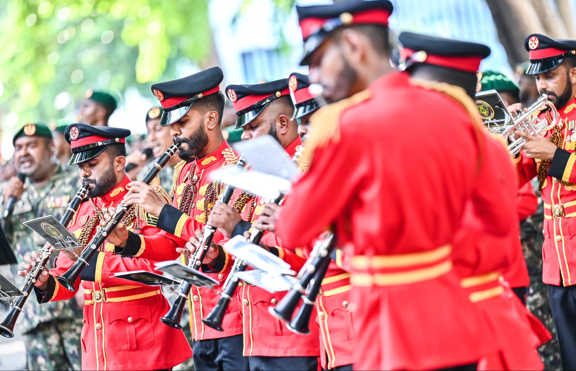 PHOTO GALLERY: Sifainge aharee dhuvahuge parade | Mihaaru
