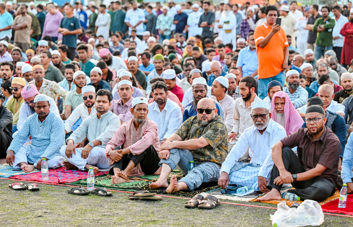 PHOTO GALLERY: Male gai bodu jamathugai kuri al-ha eid namaadhu | Mihaaru