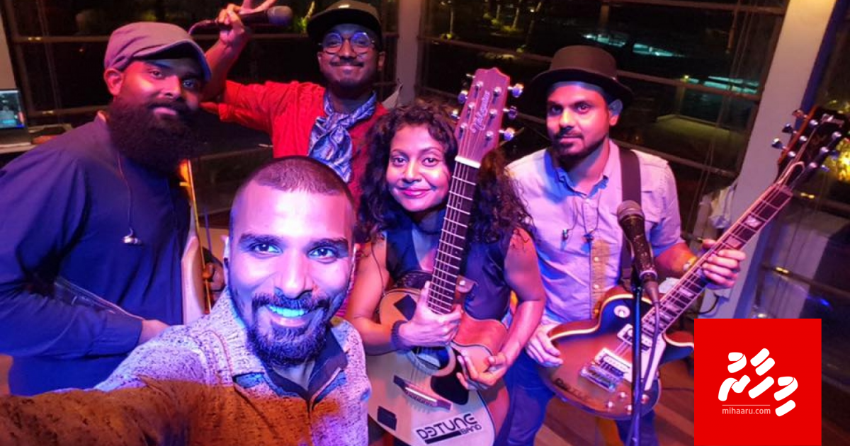 DeTune Band; 5 membarunge miuzikee aailaa eh | Mihaaru